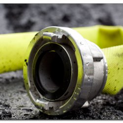 Cam Underfoot 2012 / #11 - Feuerwehrschlauch - czoczo.de