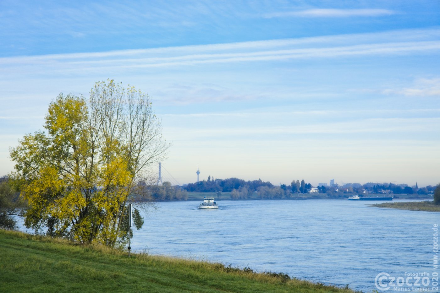 Am Rhein - https://czoczo.de
