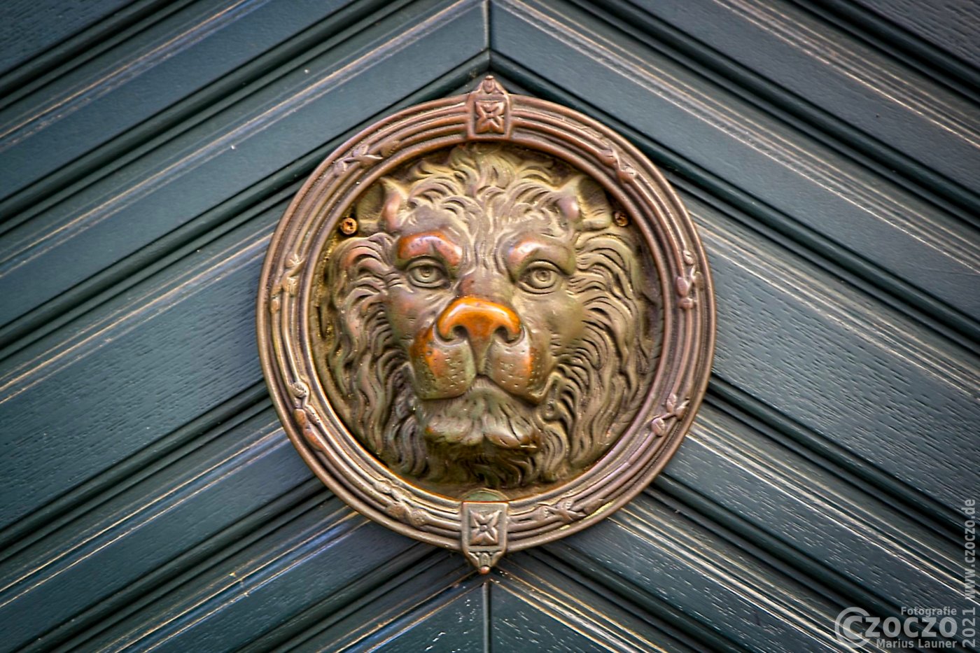 Löwen Tür - https://czoczo.de