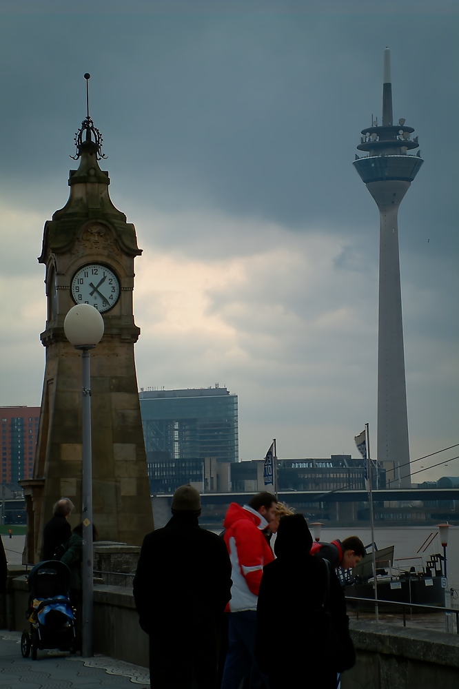 Vergessene Bilder – 2003 Düsseldorf - https://czoczo.de