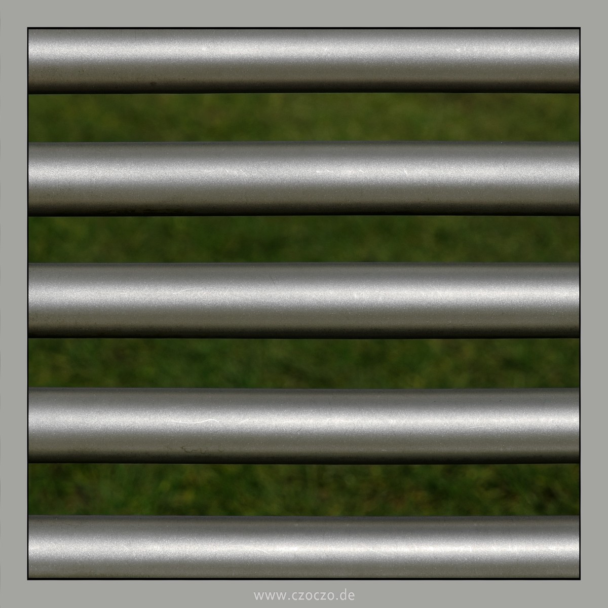 Hinter den Streben - https://czoczo.de