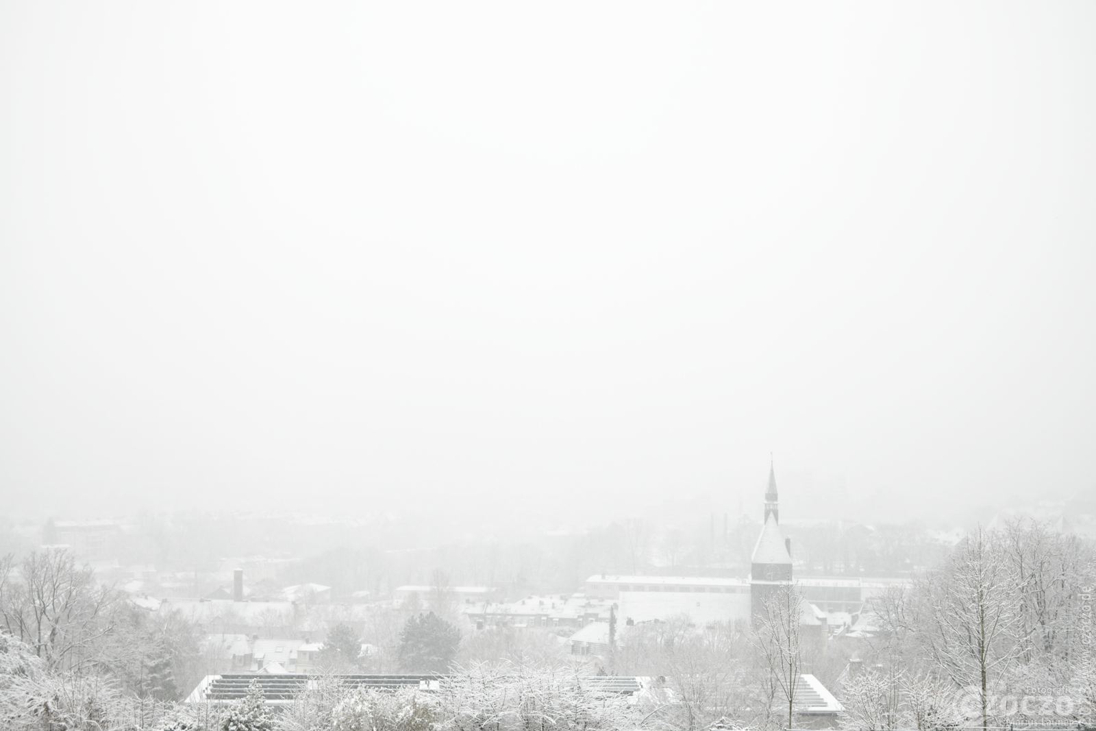 Es Schneit - https://czoczo.de