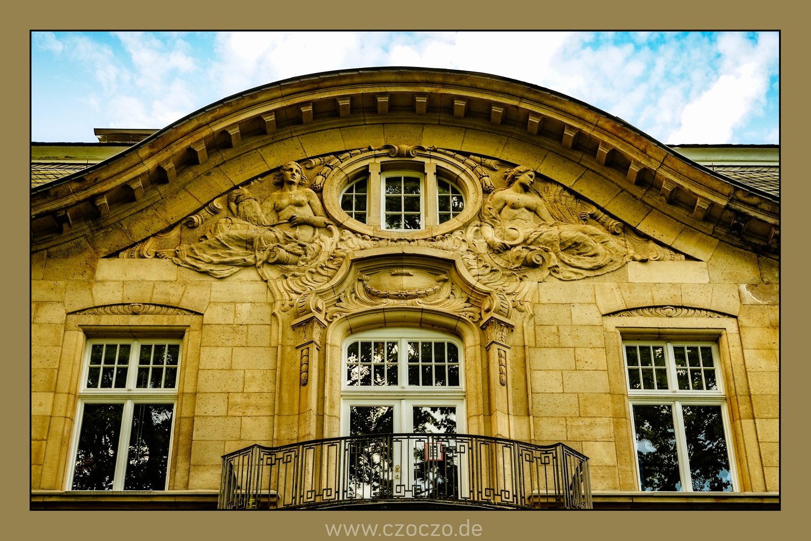 Balkon der Adligen - https://czoczo.de