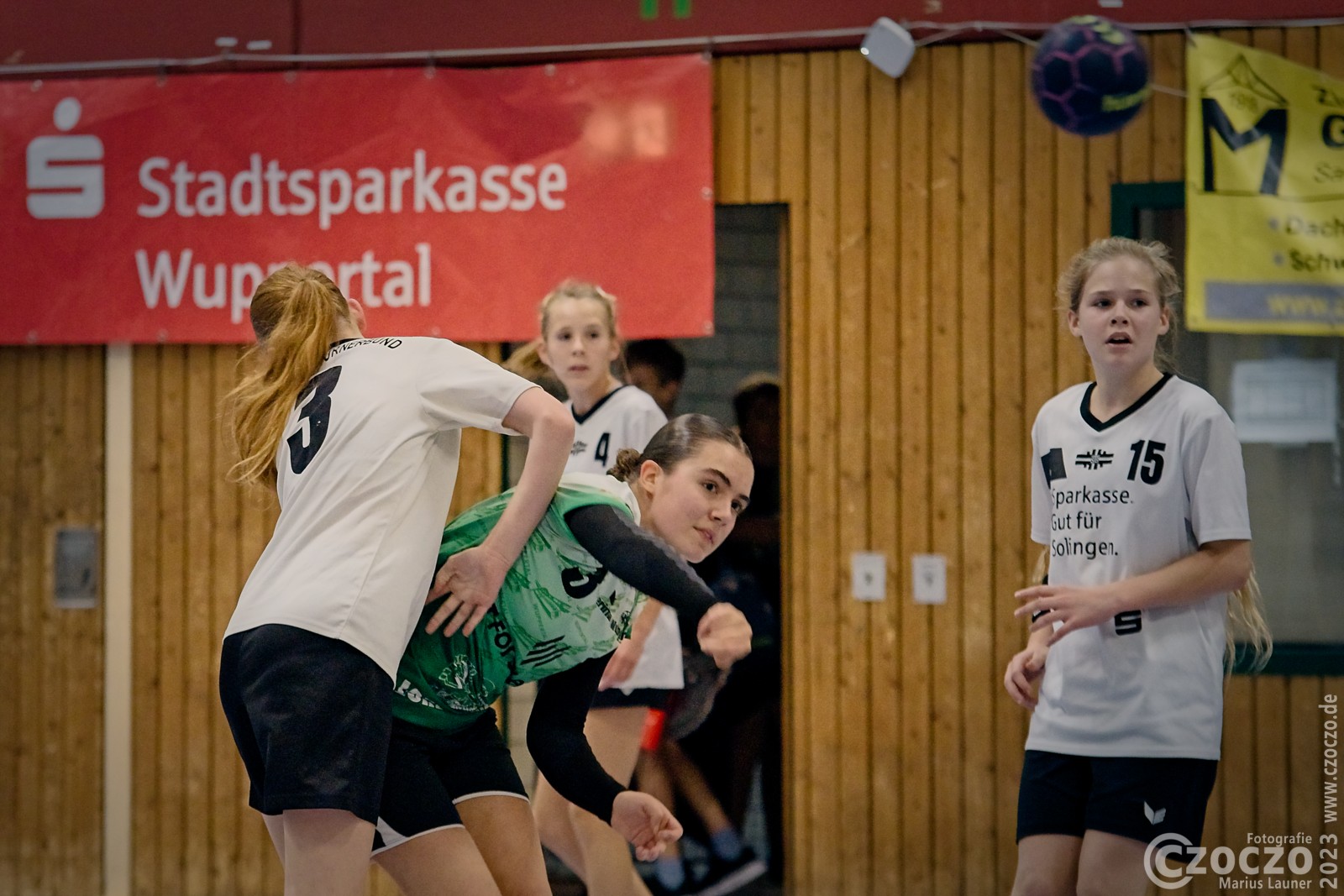 Schiedsrichter sind auch nur Menschen - https://czoczo.de