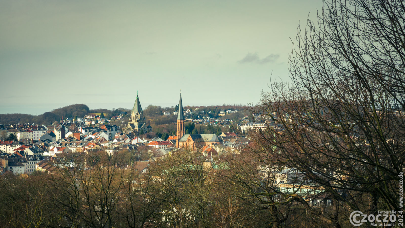 Über den Dächern - https://czoczo.de